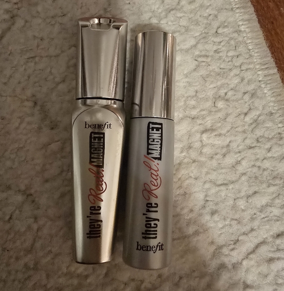 Benefit | Makeup | New 2pc Benefit Mascara In Black Travel Sizes | Poshmark